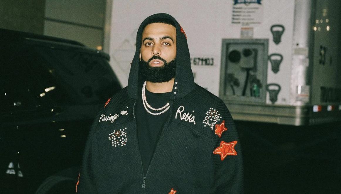 Eladio Carrión regresa a su esencia del trap con álbum "Porque Puedo"