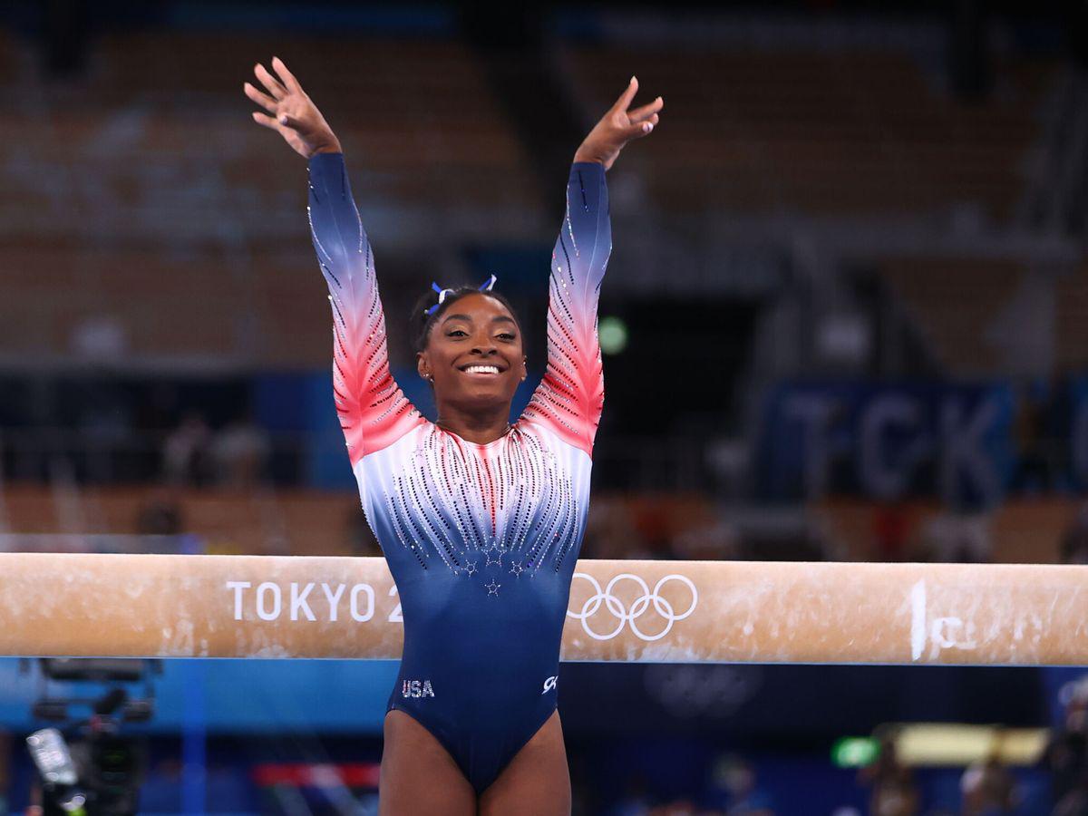 Simone Biles regresa con fuerza: Lidera la actuación de EEUU en el ...